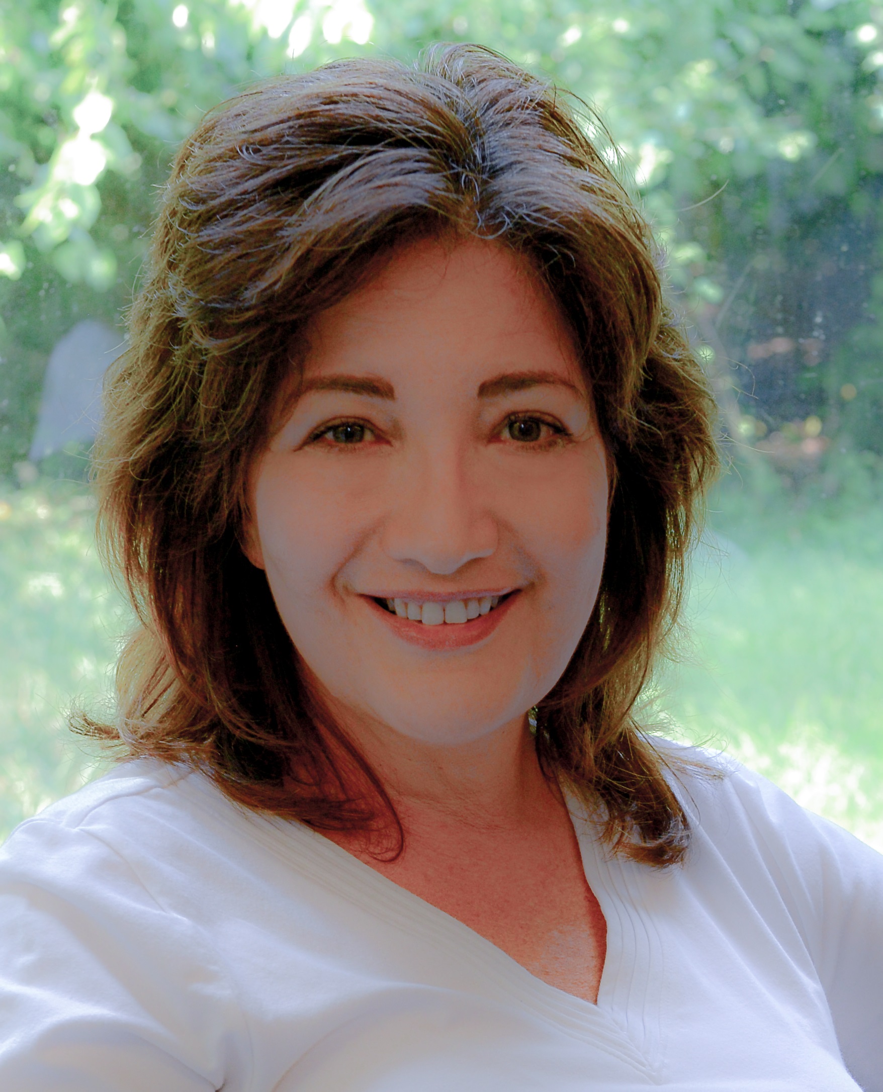 About the Author Elizabeth Huergo - Elizabeth Huergo